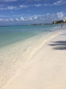 Plan an Affordable Spring Break in Aruba - He Works So I Travel