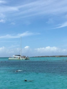 Plan an Affordable Spring Break in Aruba - He Works So I Travel